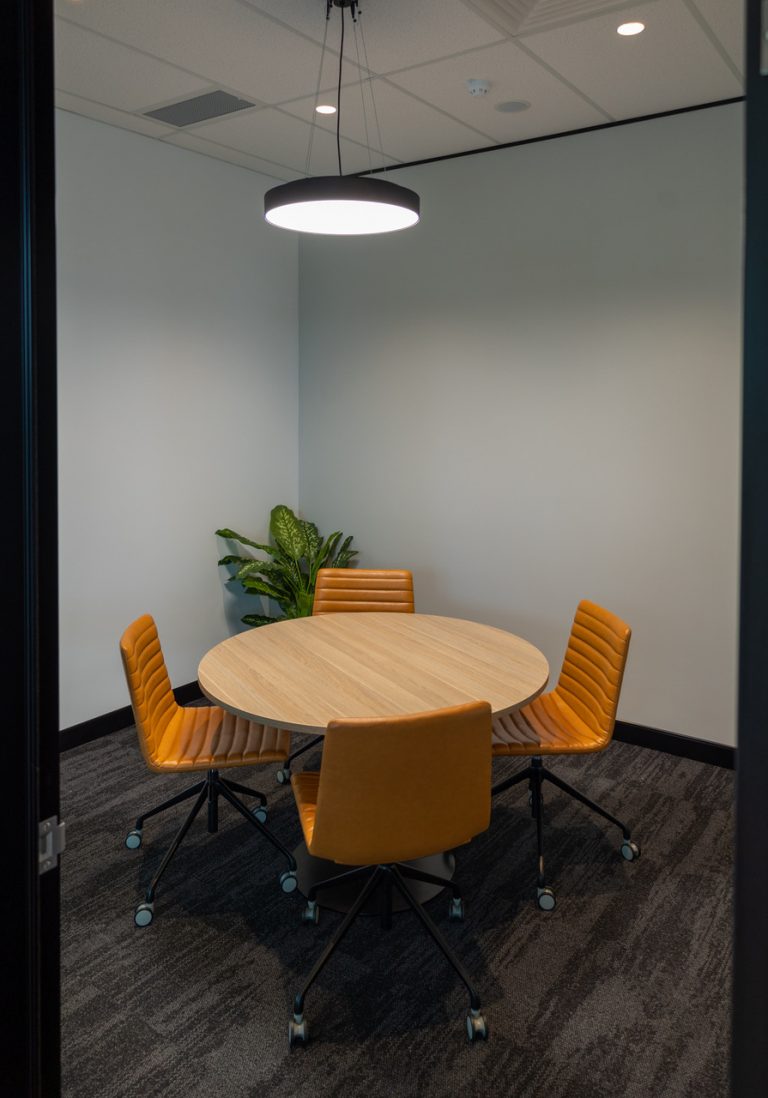 Your Guide to Creating a Well-lit Designed Office Space - Raw ...